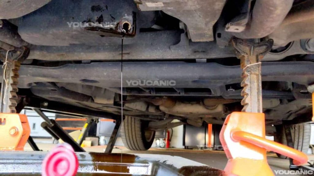 Mercedes-Benz M278 V8 Engine Oil Change Guide - In 8 Steps