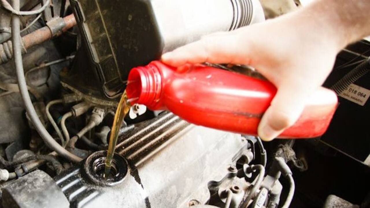 Mercedes-Benz M278 V8 Engine Oil Change Guide - In 8 Steps