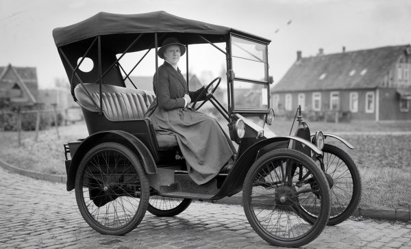 Who Is The Founder Of Mercedes? A Historical Overview